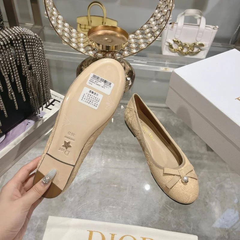 Factory-made Christian Dior Low Shoes