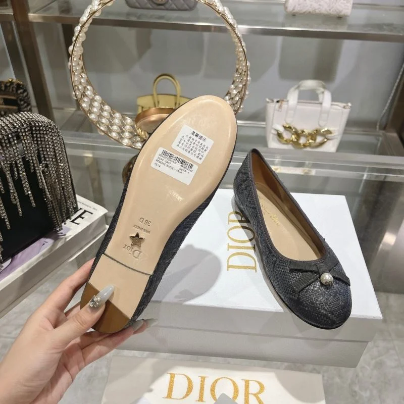 Inexpensive Christian Dior Low Shoes