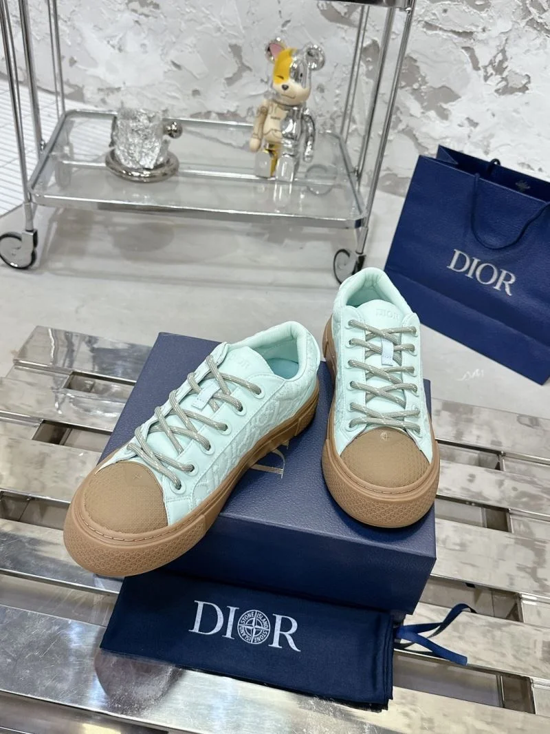 Factory-made Christian Dior Low Shoes