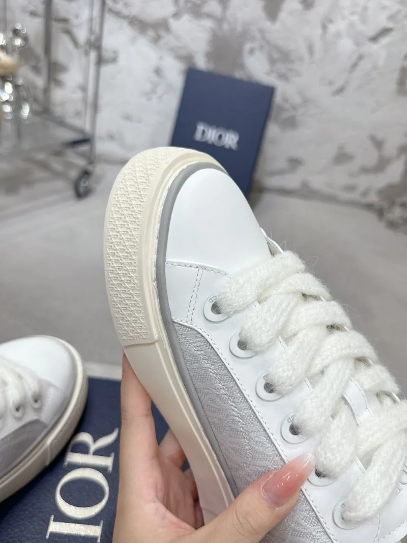 Inexpensive Christian Dior Low Shoes