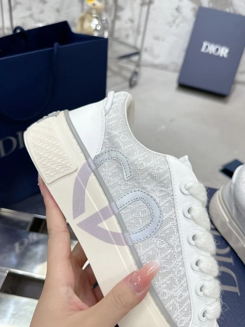 Inexpensive Christian Dior Low Shoes