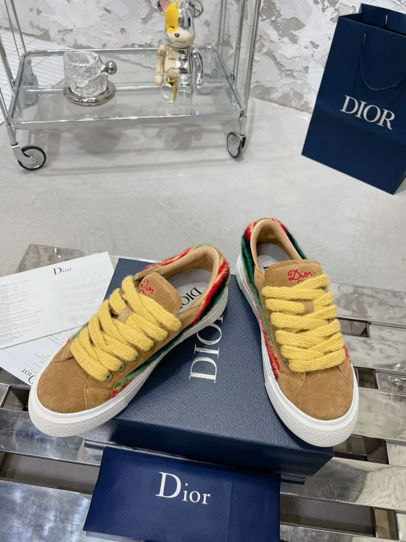 Value-priced Christian Dior Low Shoes