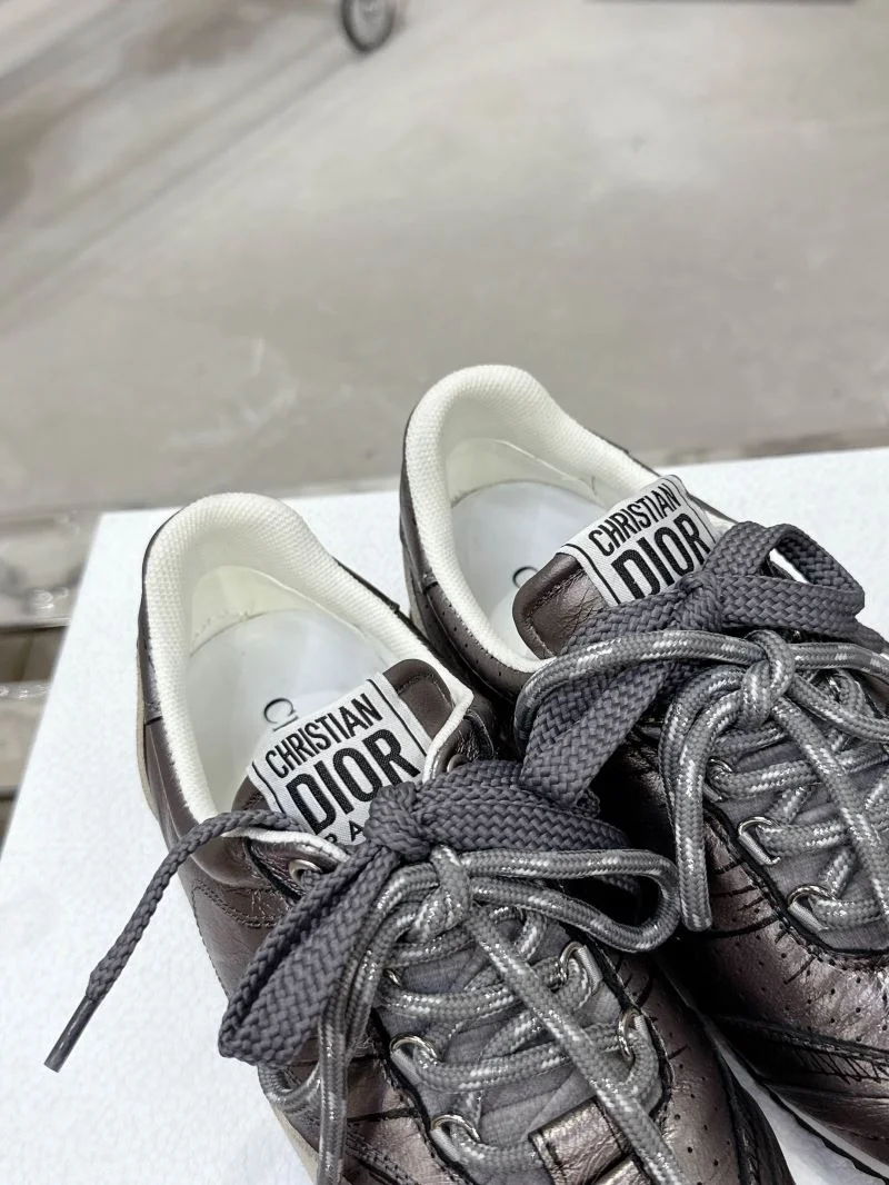 Bargain Christian Dior Low Shoes