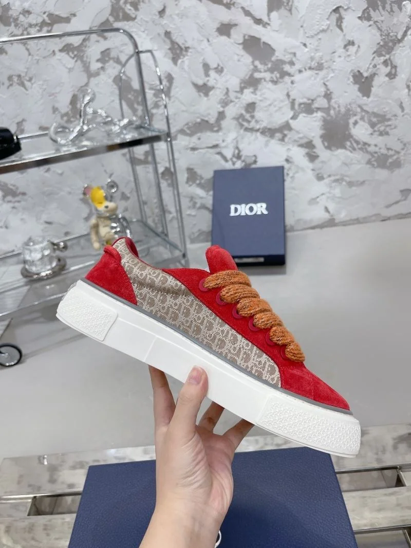 Accurate model Christian Dior Low Shoes