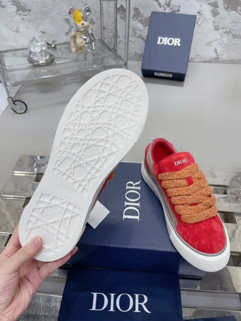 Accurate model Christian Dior Low Shoes