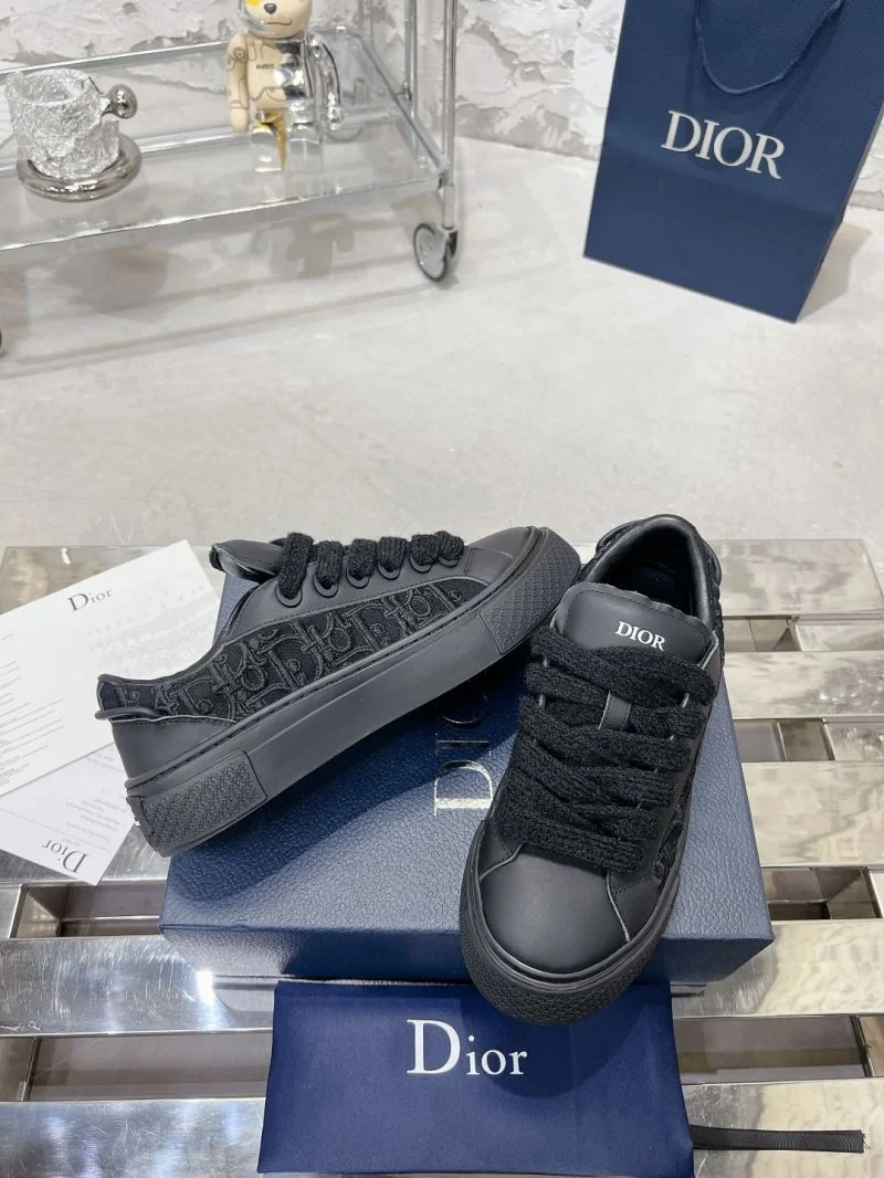 Precise copy Christian Dior Low Shoes