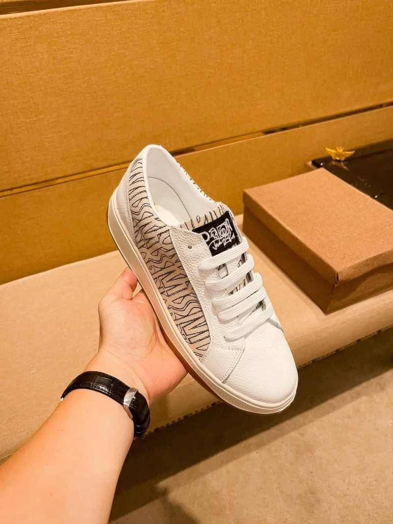 Value-priced Christian Dior Low Shoes