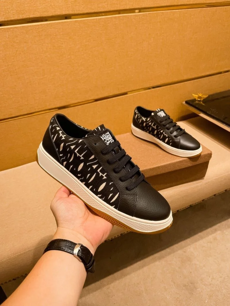 Legit Christian Dior Low Shoes