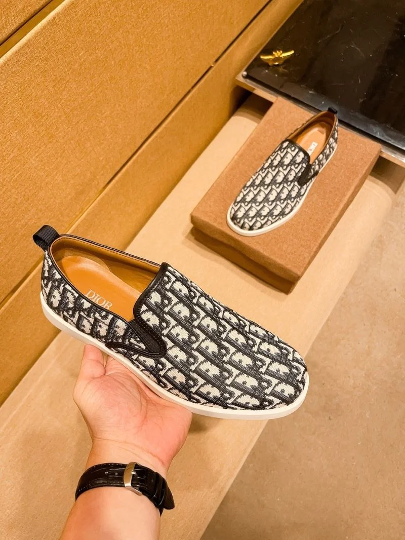 Value-priced Christian Dior Low Shoes