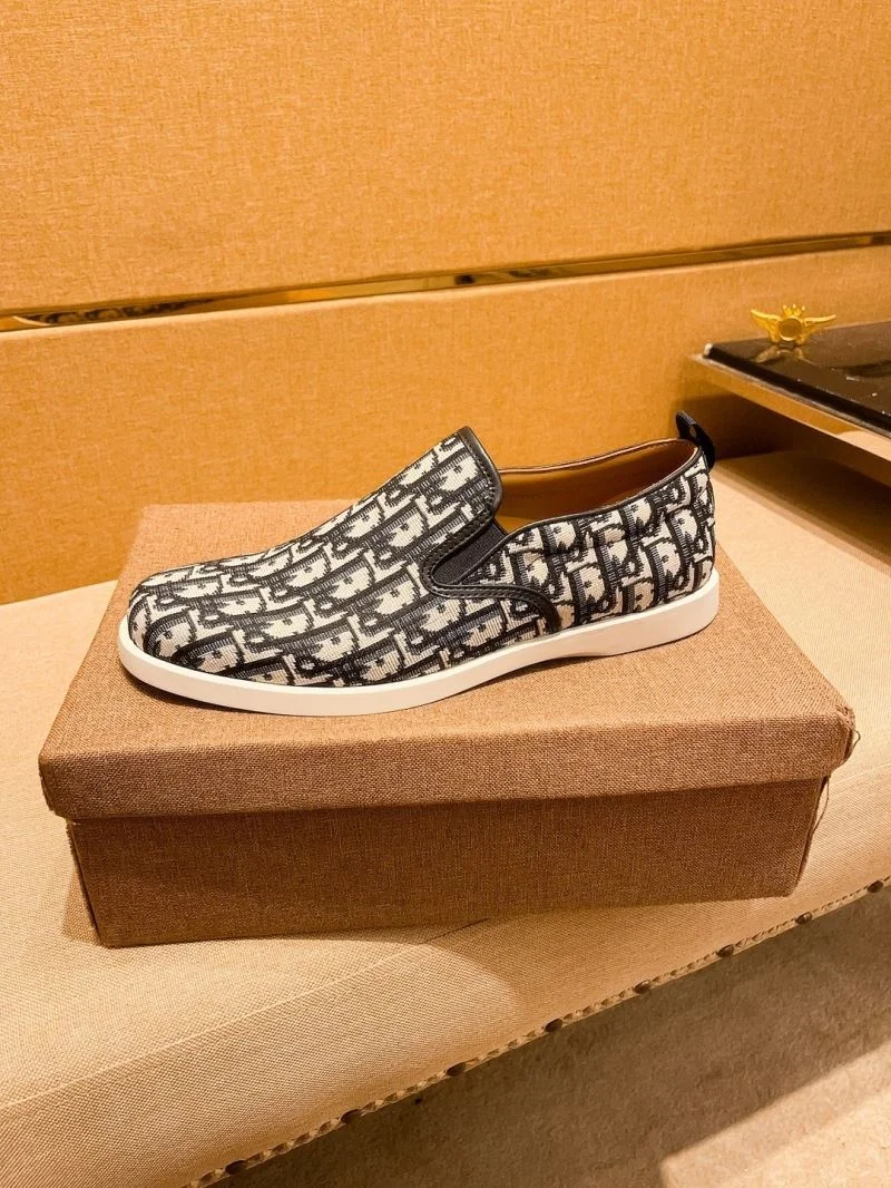 Value-priced Christian Dior Low Shoes