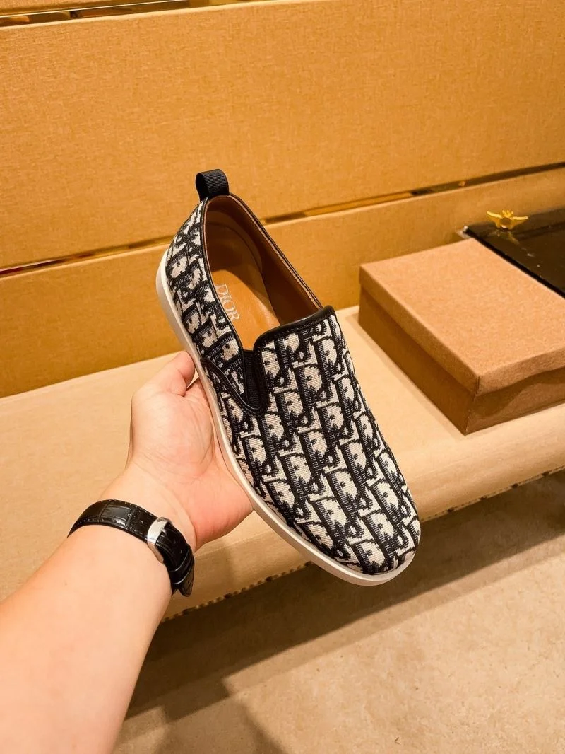 Value-priced Christian Dior Low Shoes