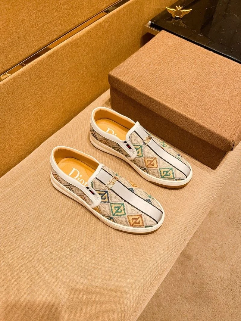 Bargain Christian Dior Low Shoes
