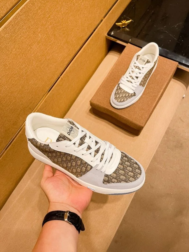 Value-priced Christian Dior Low Shoes