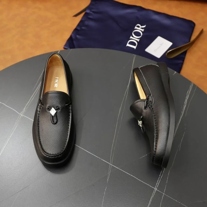 Value-priced Christian Dior Low Shoes