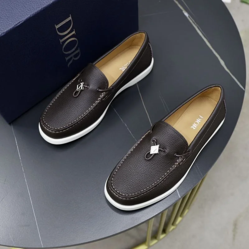 Accurate model Christian Dior Low Shoes