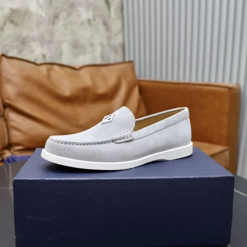 Value-priced Christian Dior Low Shoes