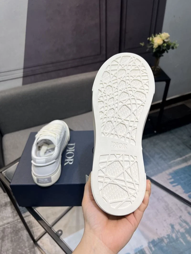 Top match Christian Dior Low Shoes