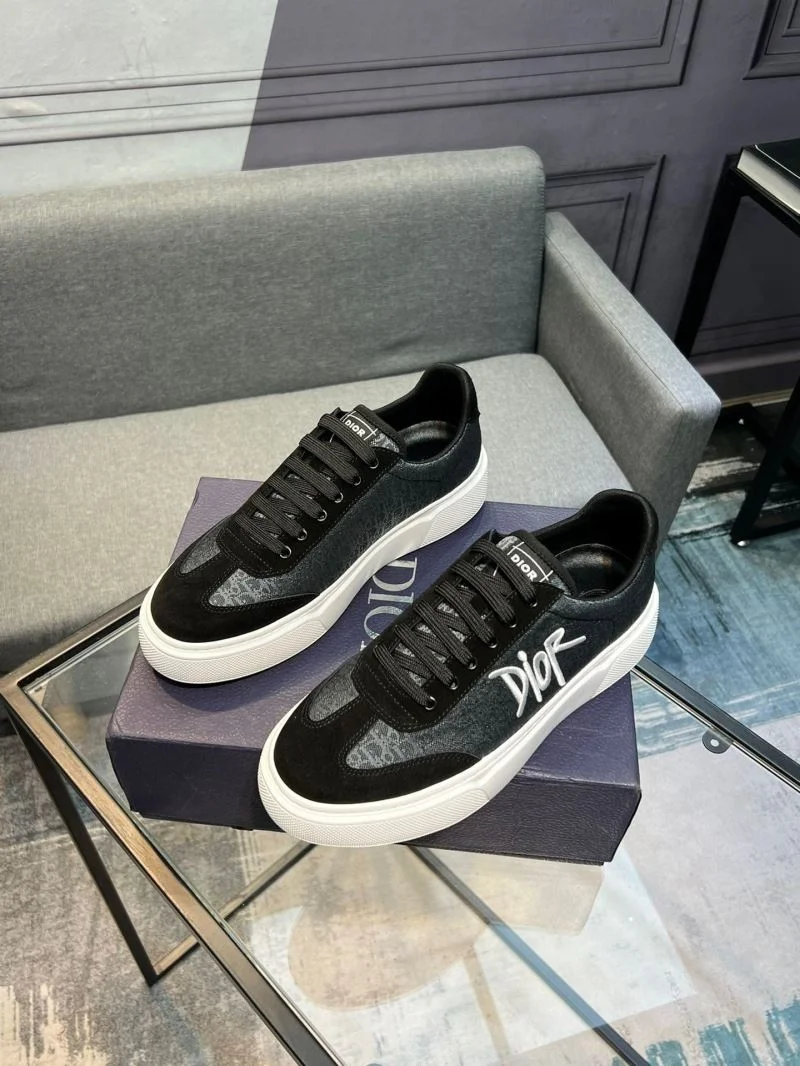 Value-priced Christian Dior Low Shoes