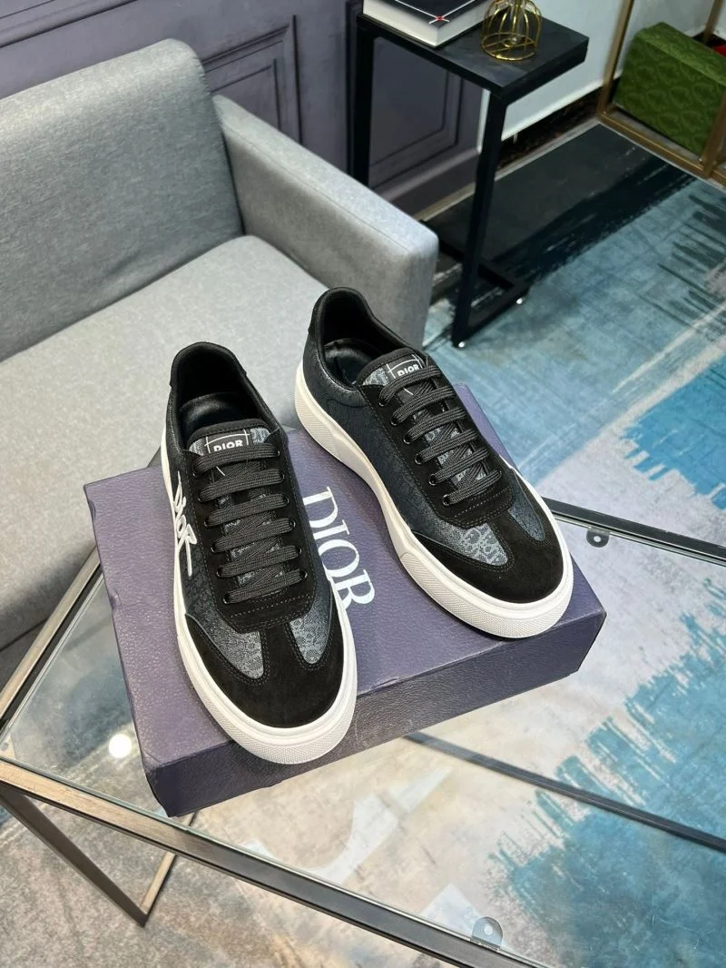 Value-priced Christian Dior Low Shoes
