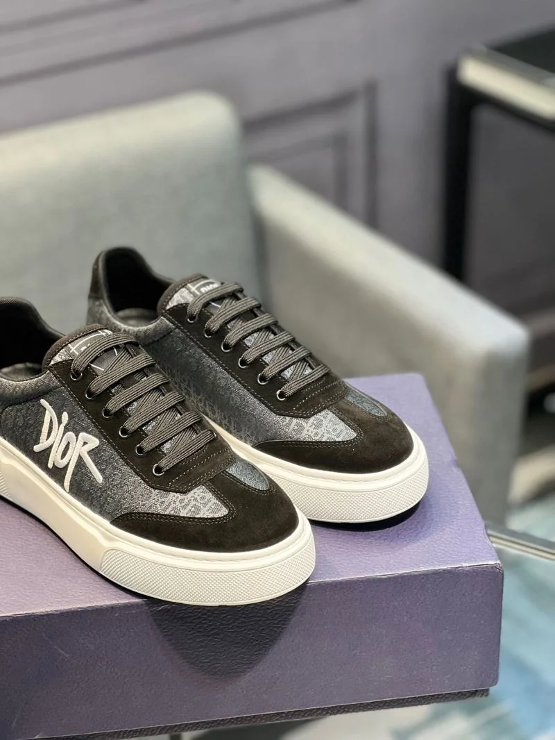 Value-priced Christian Dior Low Shoes