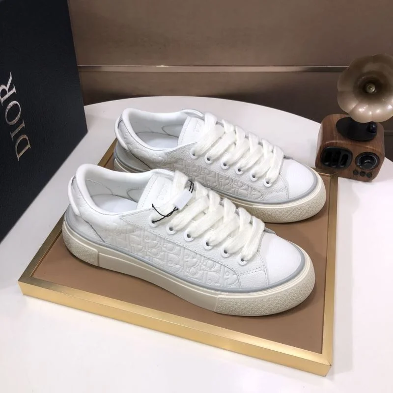 Value-priced Christian Dior Low Shoes