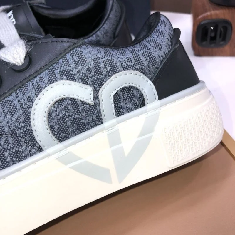 Real Christian Dior Low Shoes