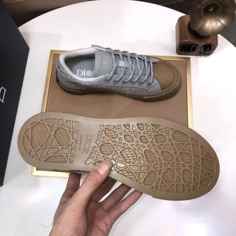 Inexpensive Christian Dior Low Shoes
