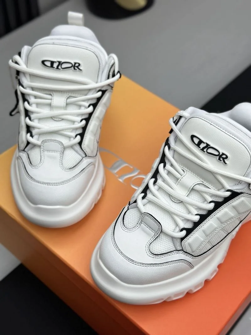 Accurate model Christian Dior Low Shoes