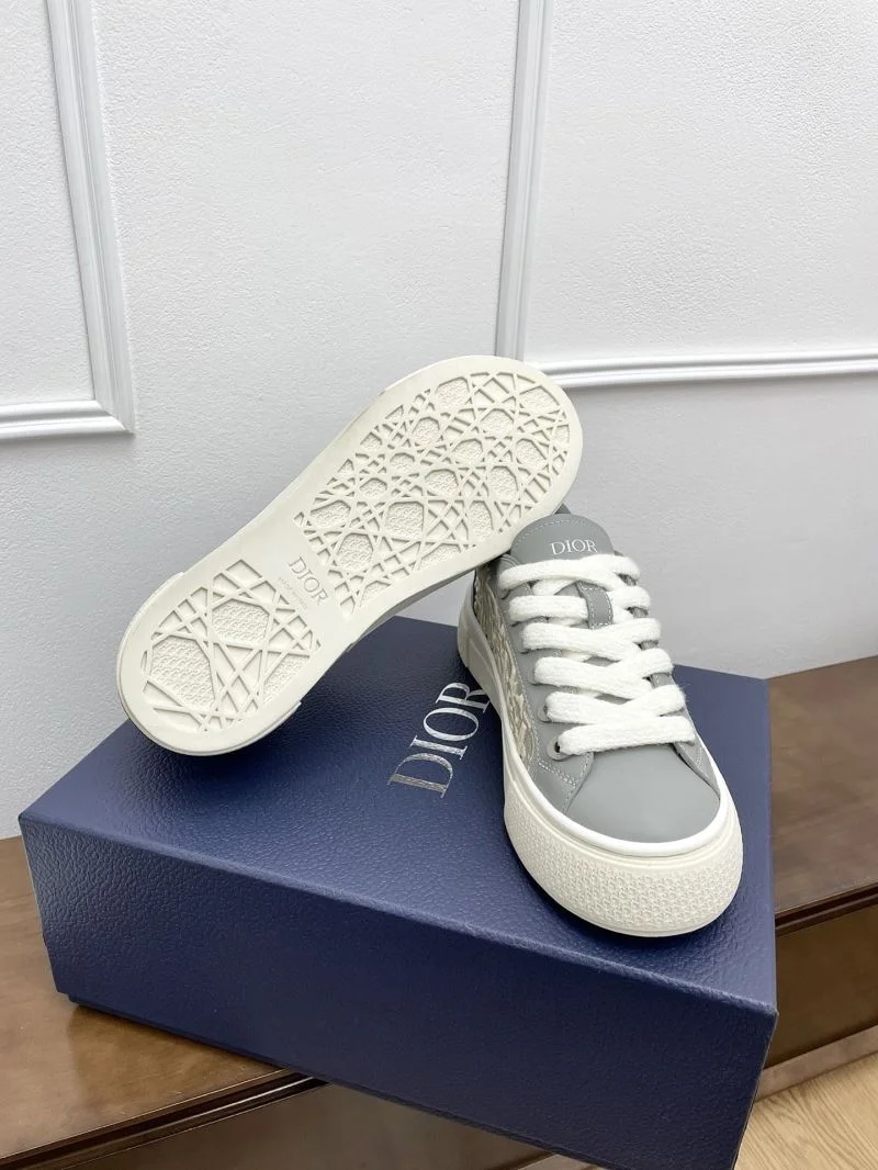 Factory-made Christian Dior Low Shoes