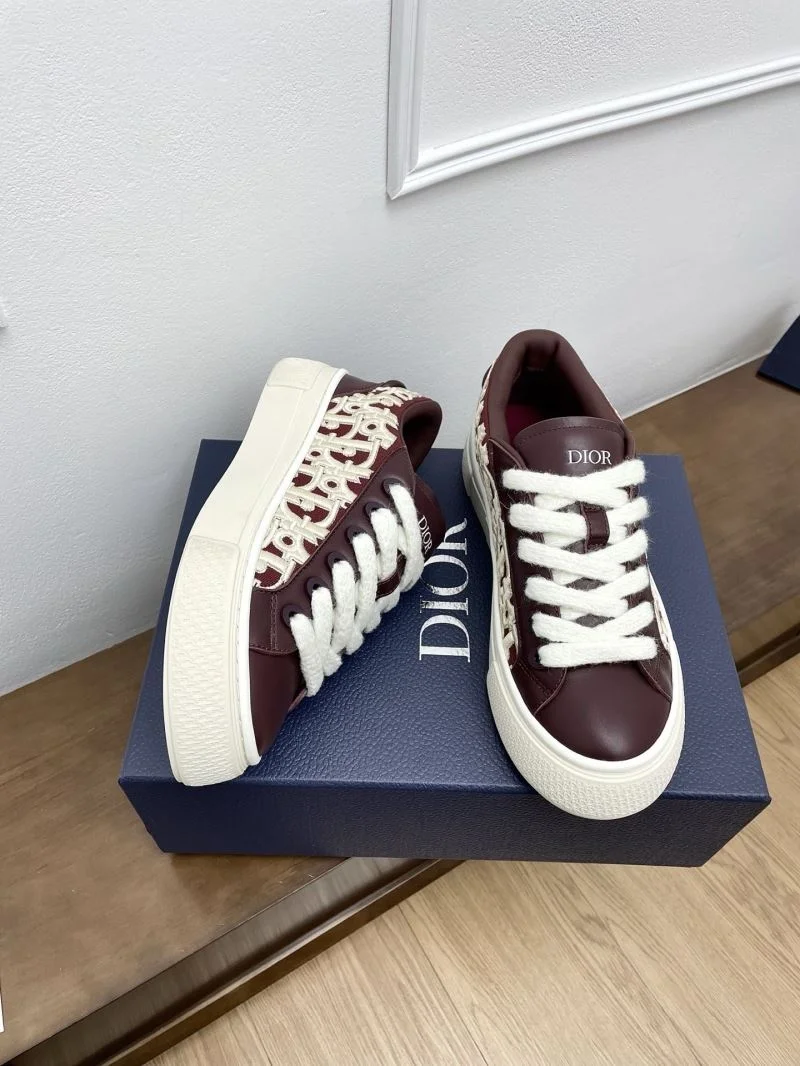 Factory-made Christian Dior Low Shoes