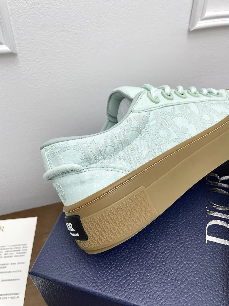 Inexpensive Christian Dior Low Shoes