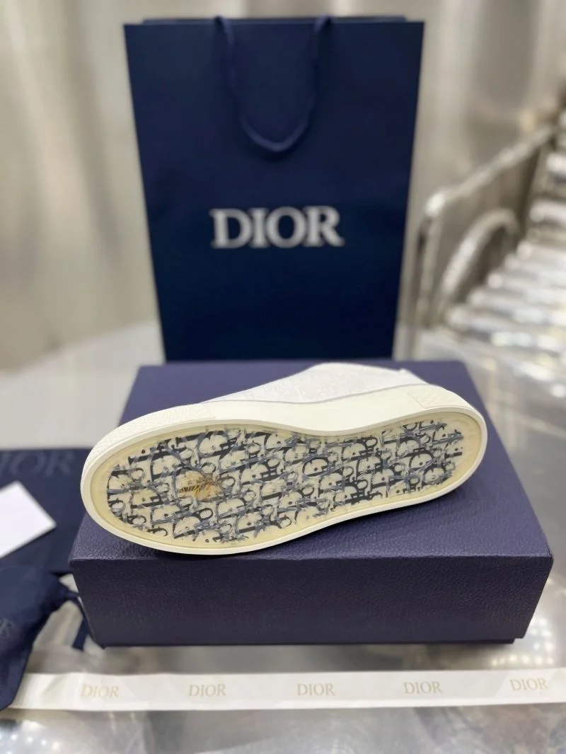 Precise copy Christian Dior Low Shoes