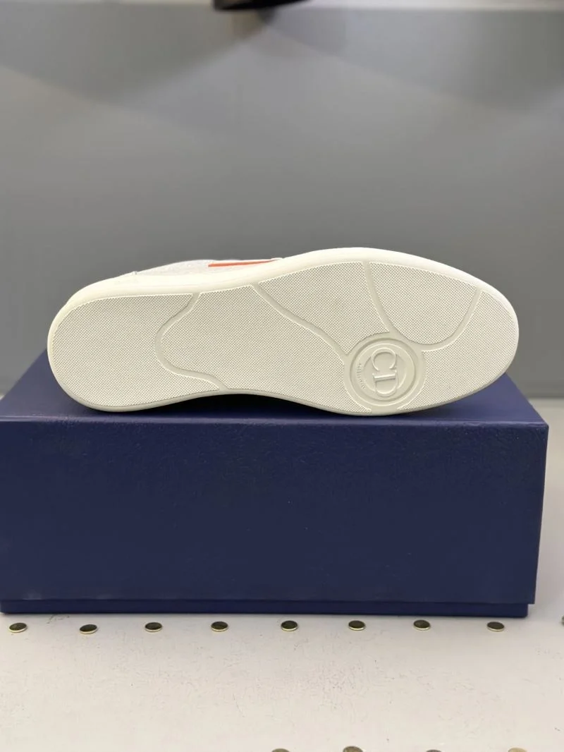 Bargain Christian Dior Low Shoes