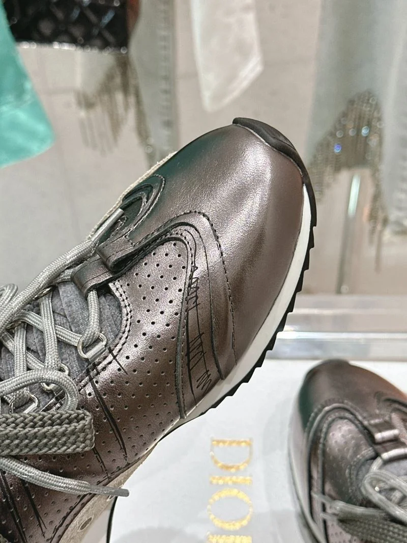 Inexpensive Christian Dior Low Shoes