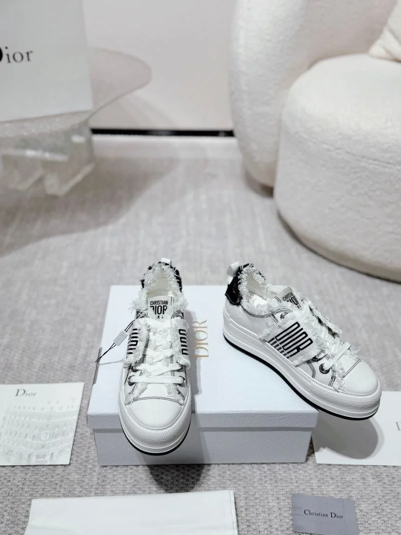 Top match Christian Dior Low Shoes