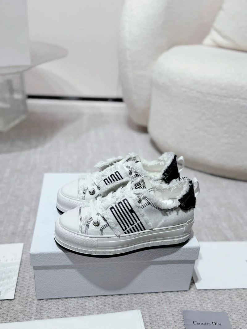 Top match Christian Dior Low Shoes