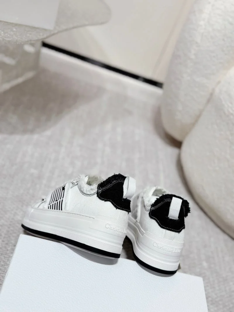Top match Christian Dior Low Shoes