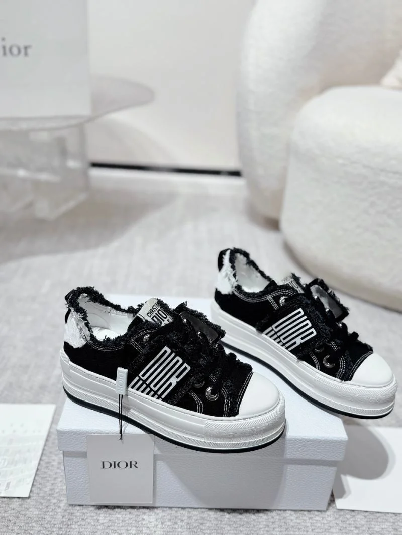 Exact replica Christian Dior Low Shoes