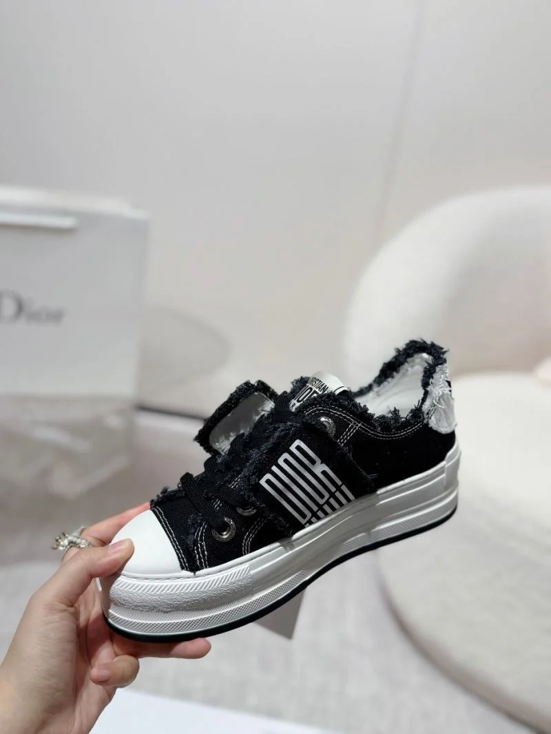 Exact replica Christian Dior Low Shoes