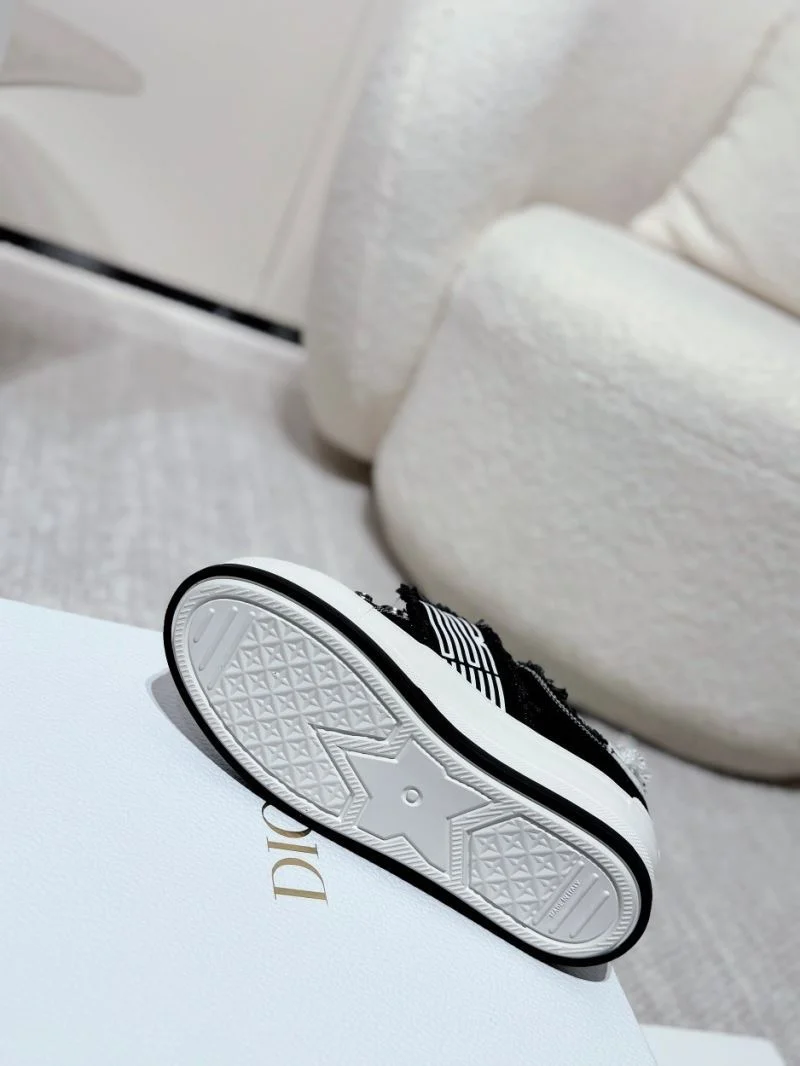 Exact replica Christian Dior Low Shoes