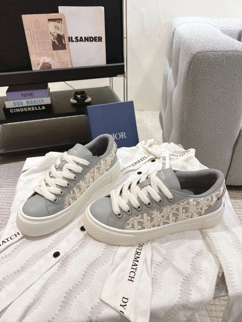 Inexpensive Christian Dior Low Shoes