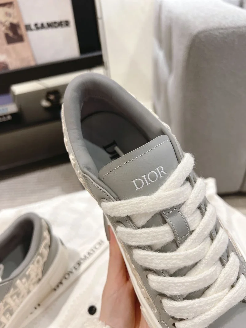 Inexpensive Christian Dior Low Shoes