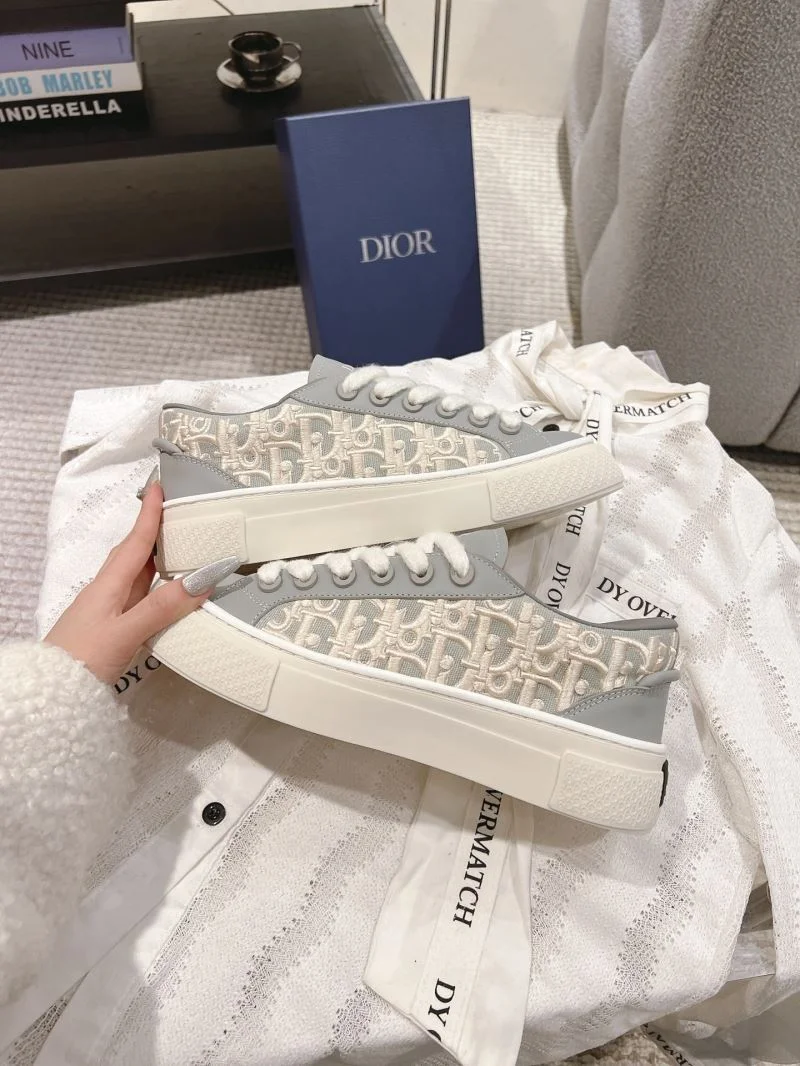 Inexpensive Christian Dior Low Shoes