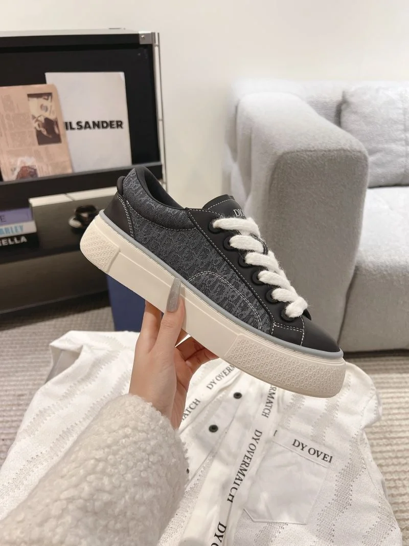 Inexpensive Christian Dior Low Shoes