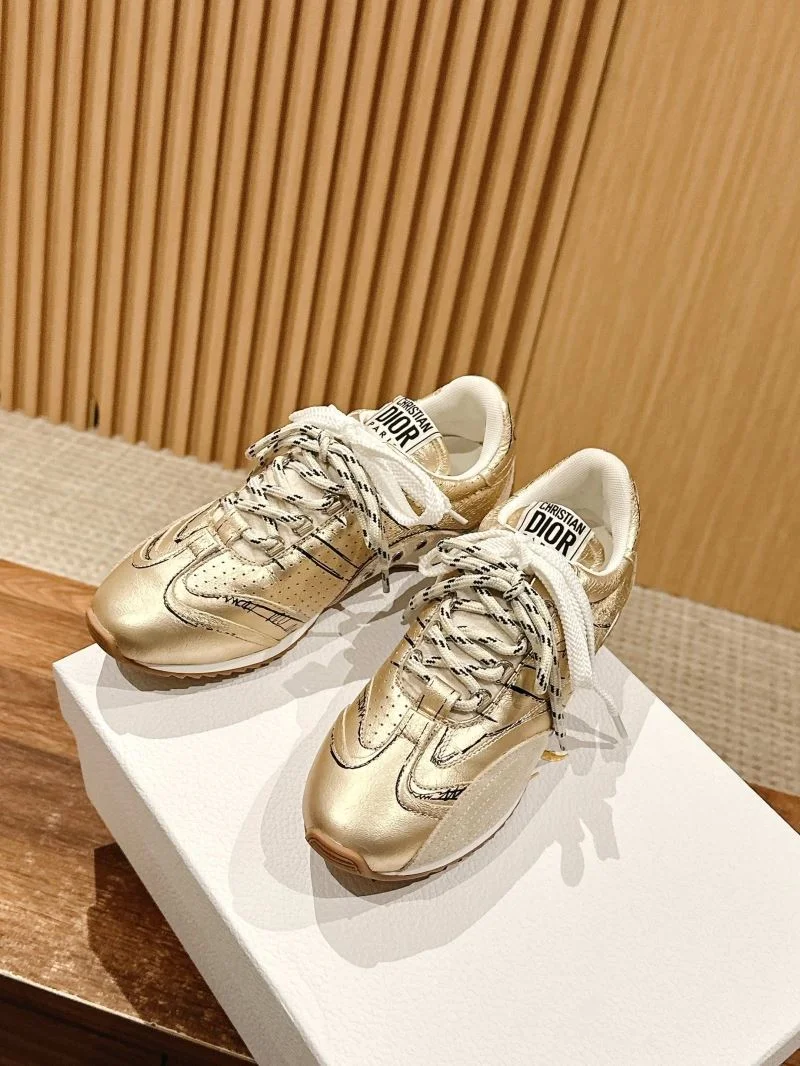 Value-priced Christian Dior Low Shoes