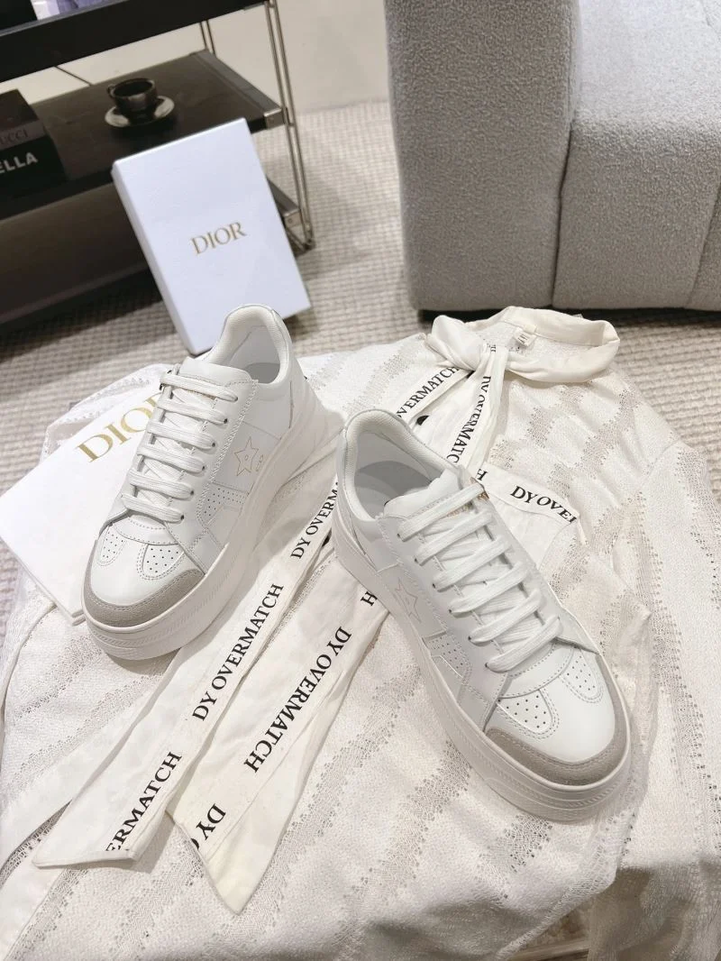 Inexpensive Christian Dior Low Shoes