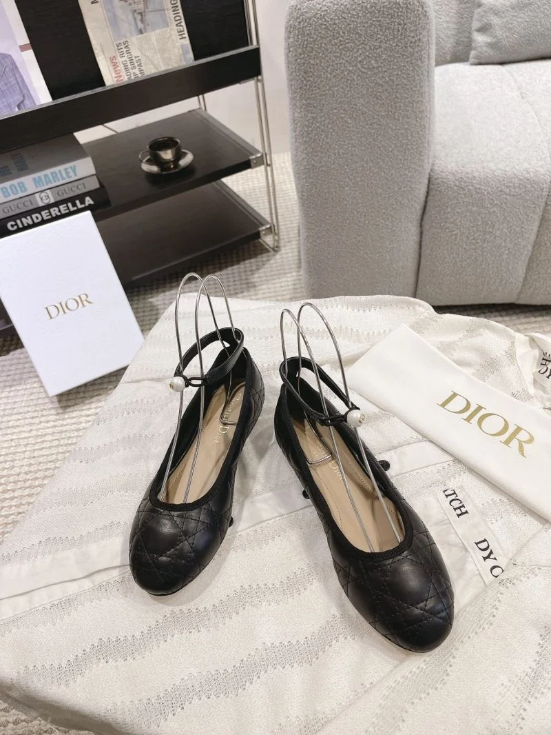 Real Christian Dior Low Shoes