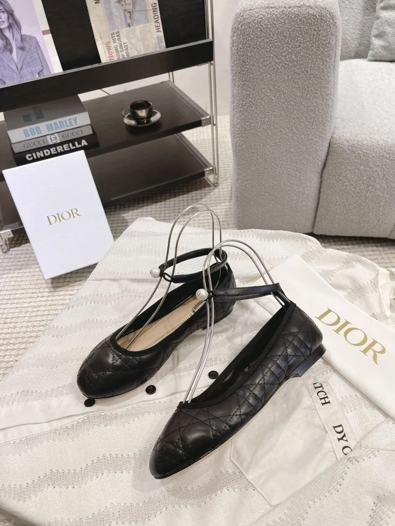 Real Christian Dior Low Shoes