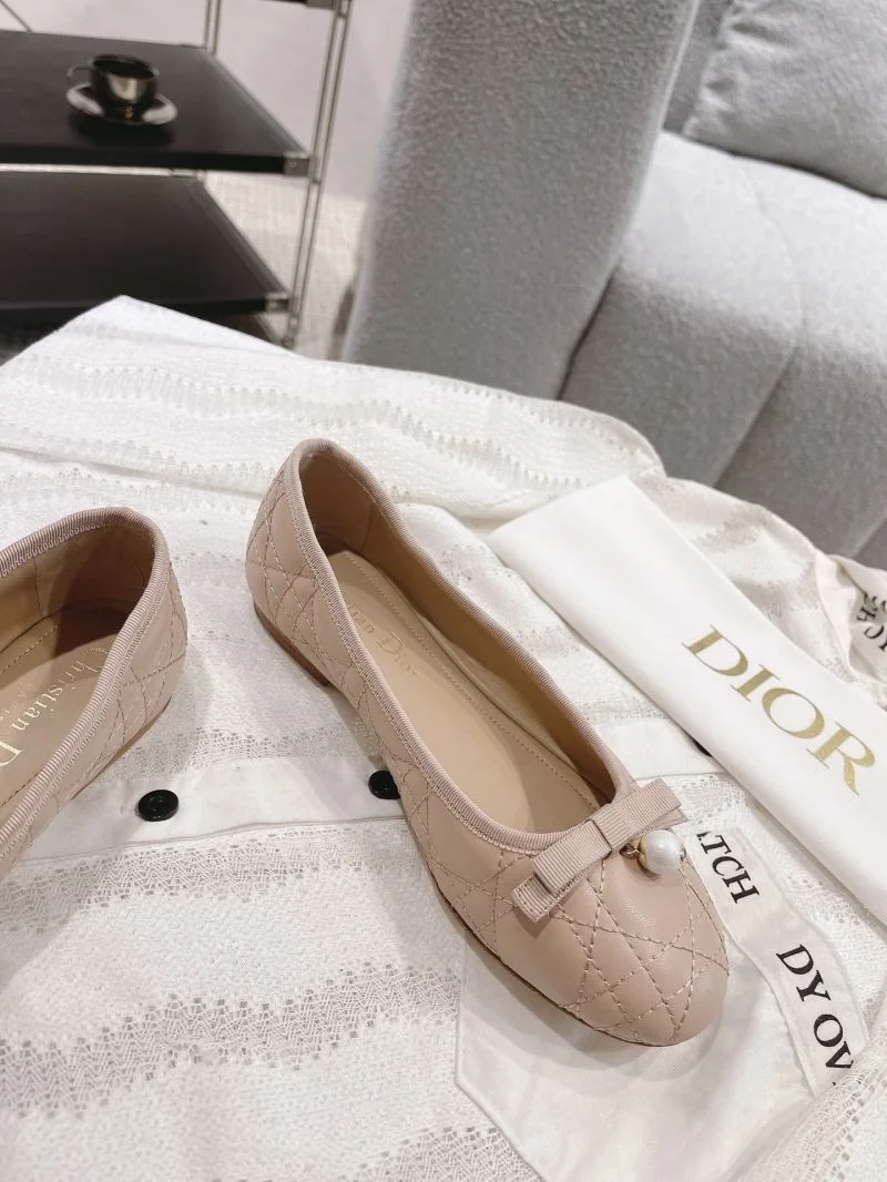 Reasonably priced Christian Dior Low Shoes