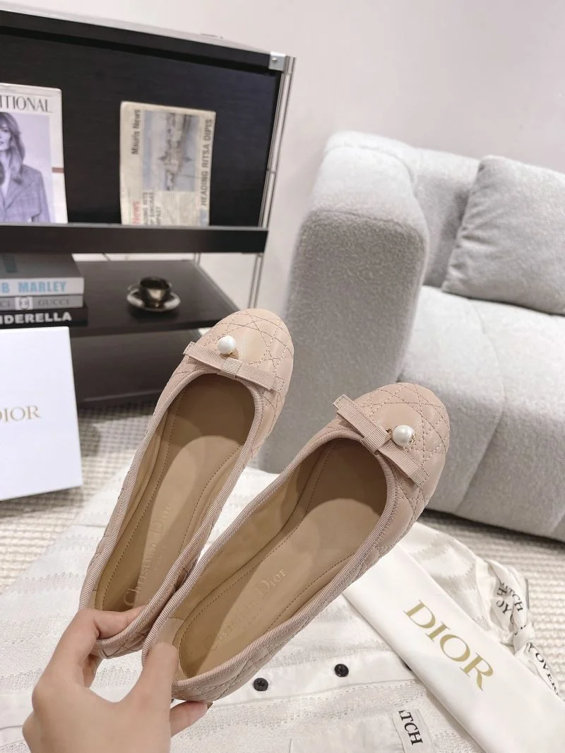 Reasonably priced Christian Dior Low Shoes